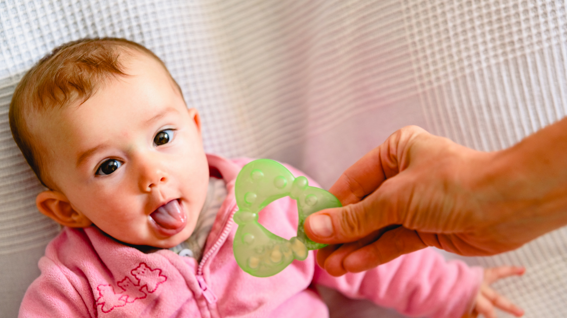 7 Teething Hacks Every Parent Must Know – Ashmi & Co.